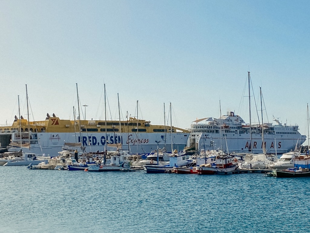Siete razones para viajar en ferri este verano • Rutaenfamilia.com